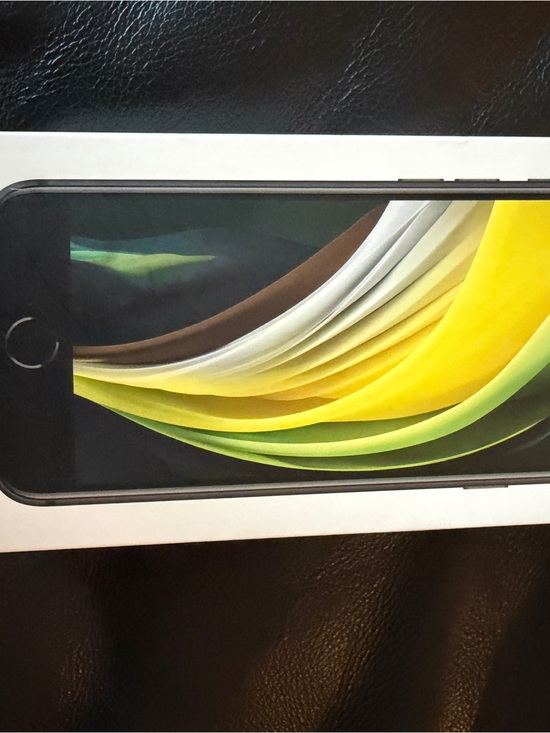 Apple | Cell Phones & Accessories | Apple Iphone Se In Black With ...